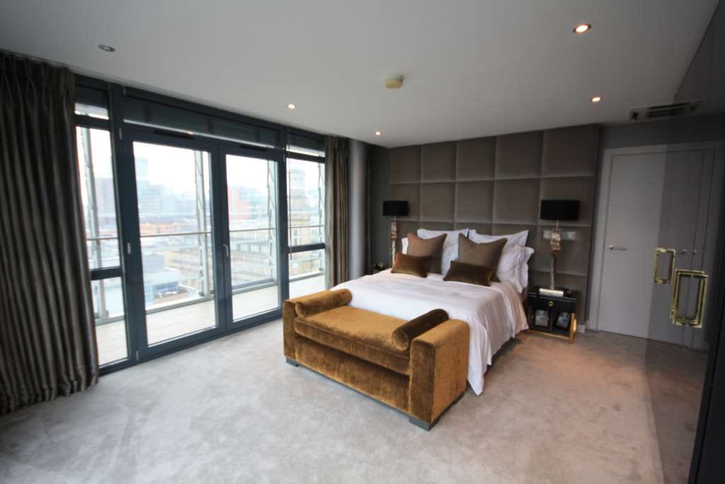 3 bed flat for sale in Deansgate, Manchester, M3 | Normie